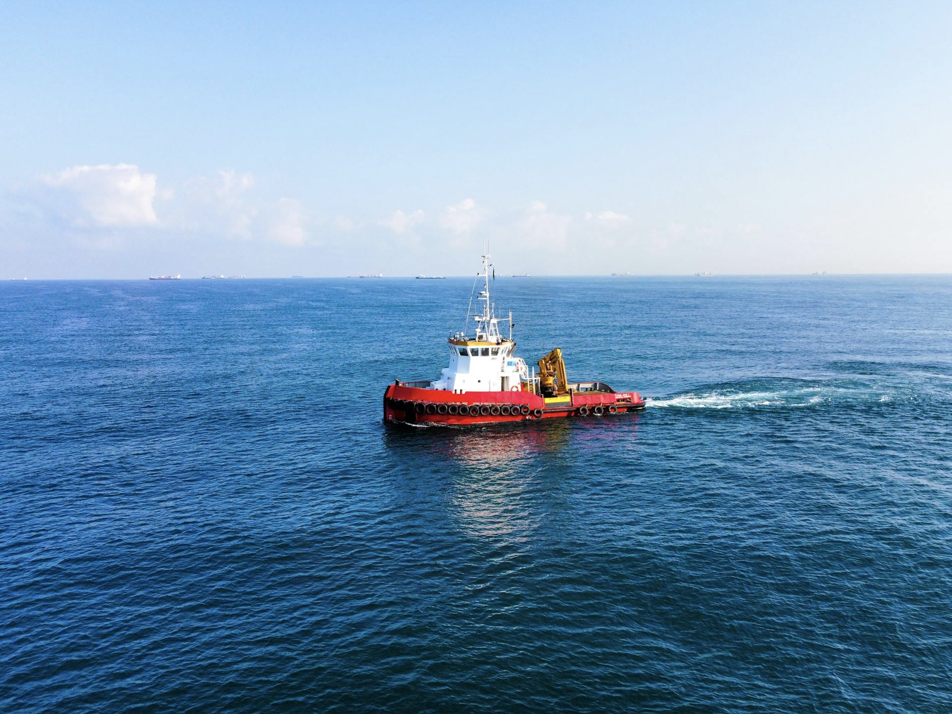 Marine Towing Services | Long Distance Ocean Towing Emergency Response ...